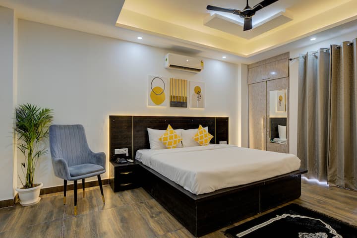 Premium Studio/kitchen/balcony/couple Friendly - Gurgaon