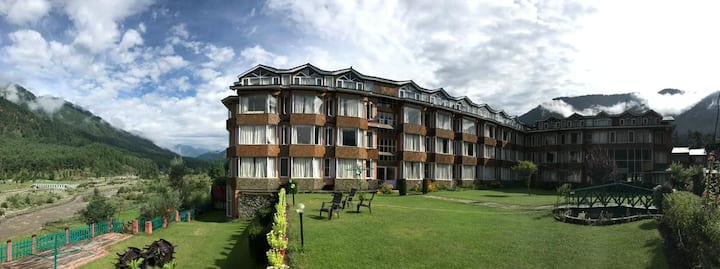 Deluxe Room - Pahalgam