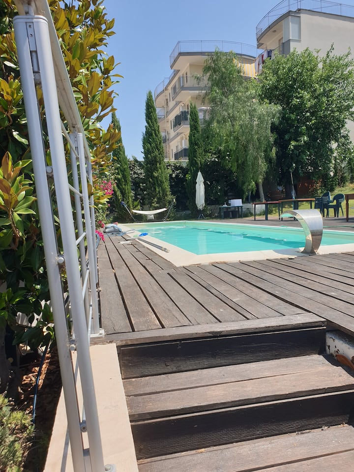 Appart. In Villa Con Piscina - Pulsano