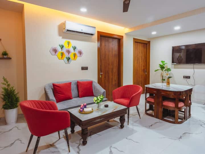 The Kutumb 5 Bhk Flat  Sahastradhara Road - Dehradun