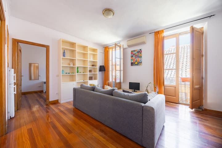 Luminous Apartment Near Plaza Mayor And Sol - Madrid