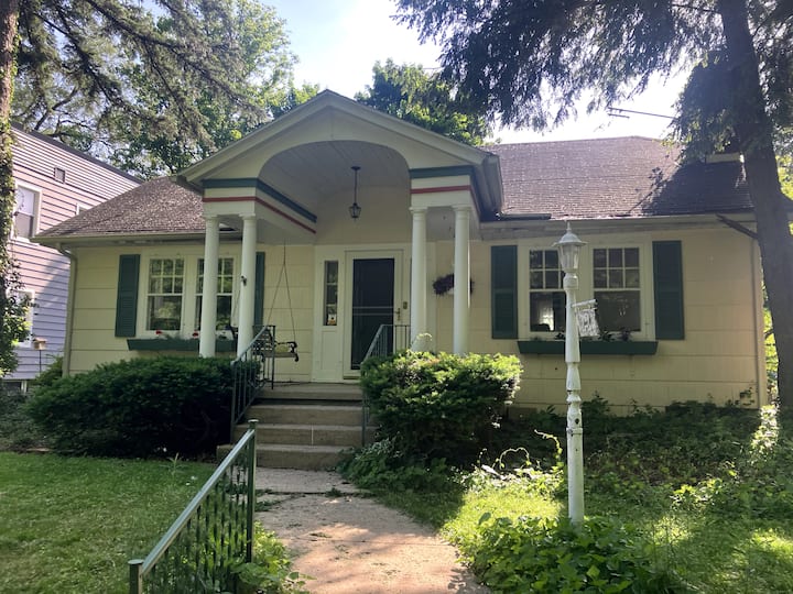 Charming Home - Easy Walk To Nd - Notre Dame, IN