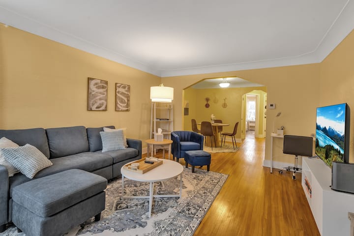 Well-appointed And Spacious 2 Br Near It All! - Hamburg, NY