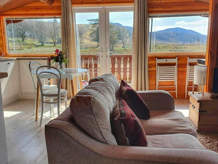 Relaxing Log Cabin - Pen Y Bryn - Portmeirion