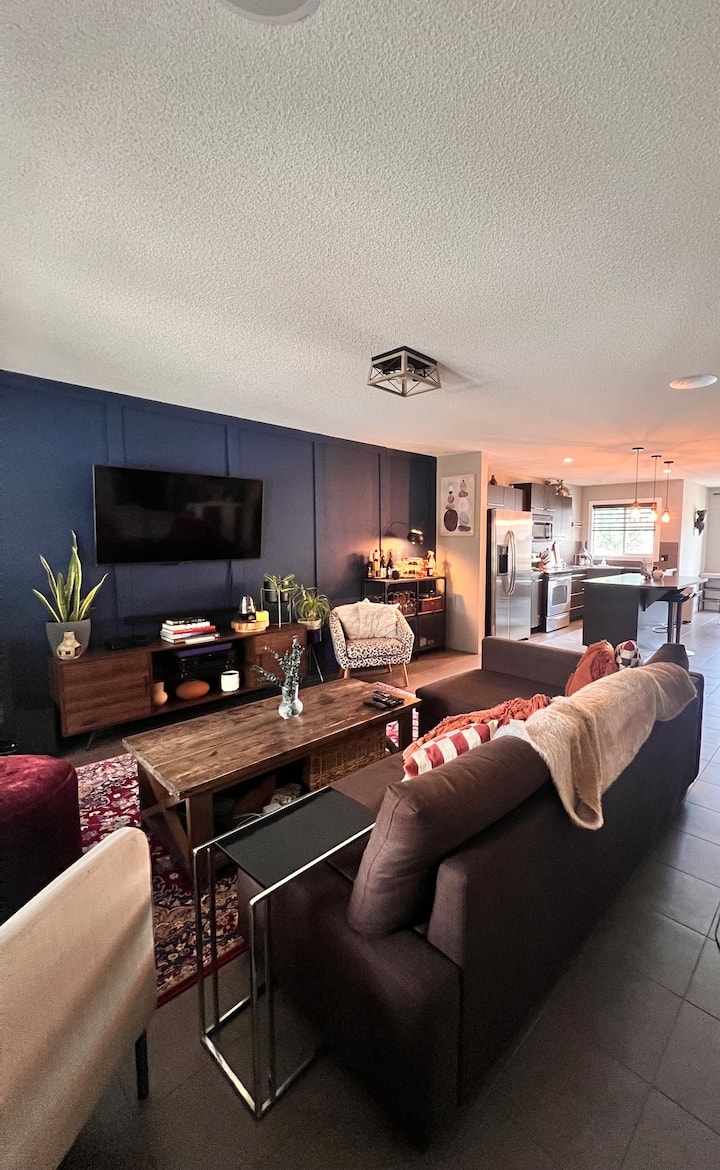 Family Friendly 4bdr Home In The Valley - Calgary