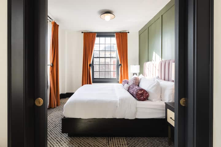 Room 4 At Hotel Thaxter - Kittery, ME