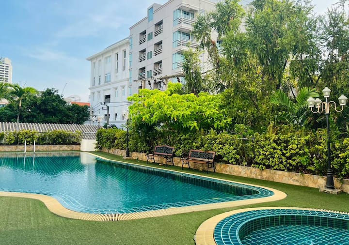 3-bedroom 2-bath Duplex Apartment In Thonglor - Bangkok