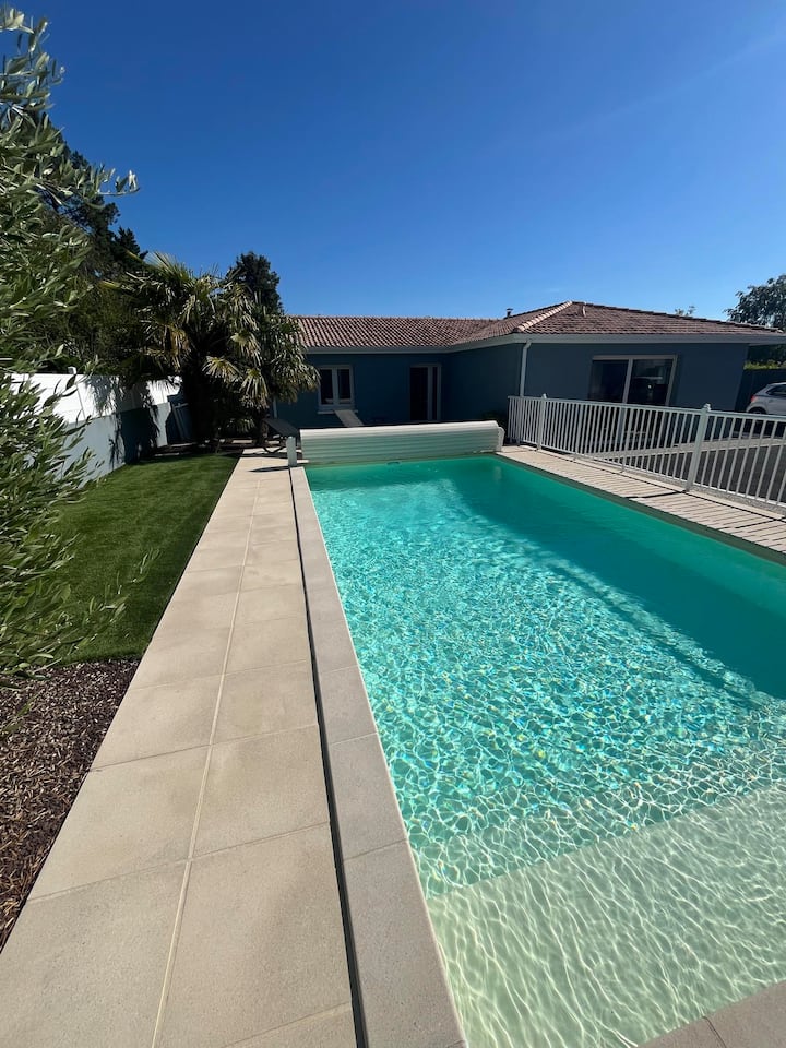 Maison Familiale Avec Piscine - Bouguenais
