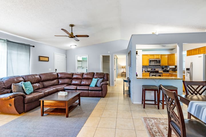 Tropical Oasis In Port St Lucie - Port St. Lucie, FL