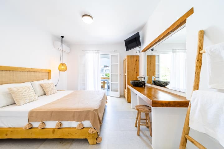 Celini Retreat - Classic Double Room - Naxos