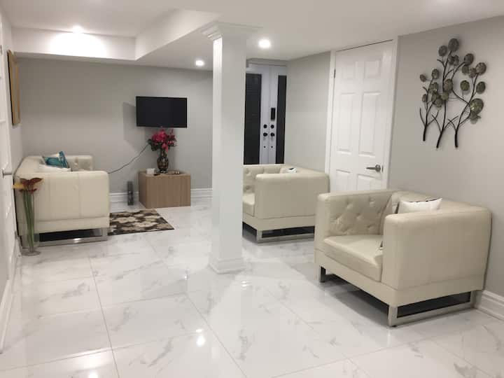 Basement Suite In Brampton - Brampton