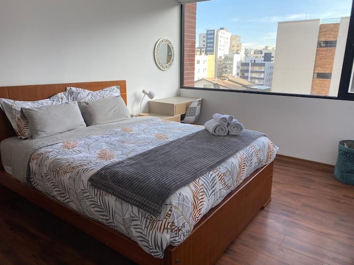 Luxury, Free Parking, La Carolina - Quito