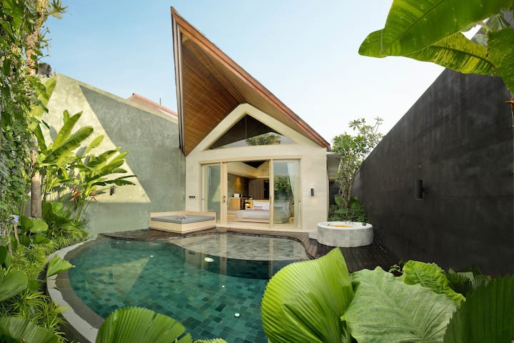 Private Pool Villa In Canggu - Near Construction - Canggu