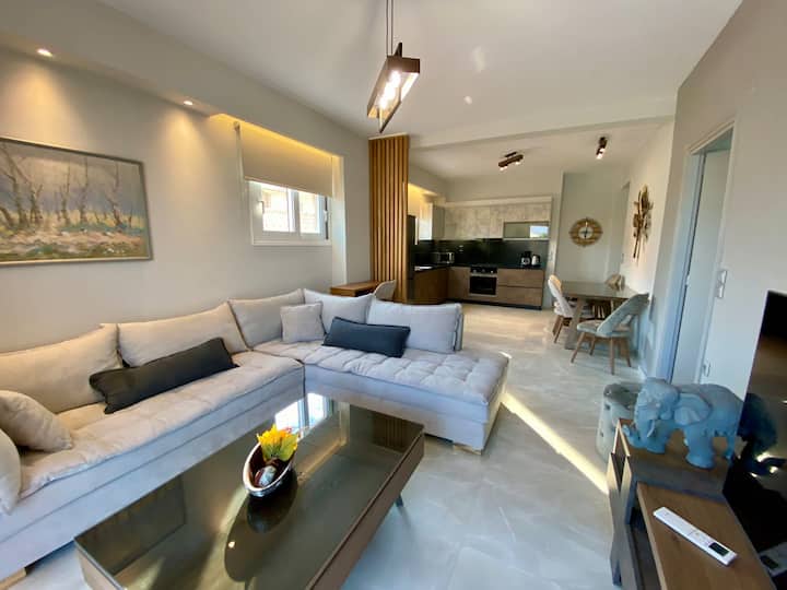 Modern Marina Vista Apartment - Lefkada