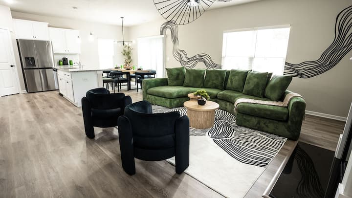 Stylish New Build In Nw Clt - Charlotte, NC