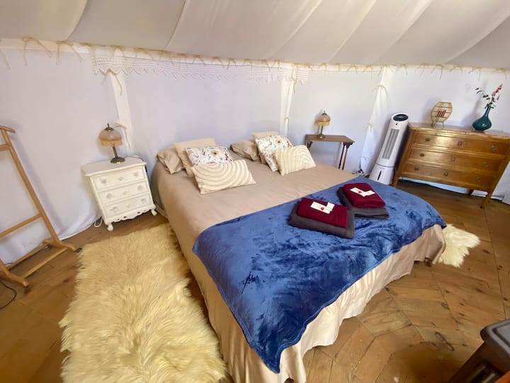 Yourte Amoureux Dans Les Pyrénées Chez Sébìn - Payolle