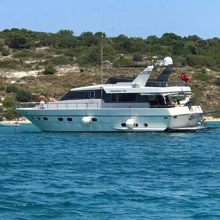 ÇEşme'de Kiralık Tekne - Alaçatı