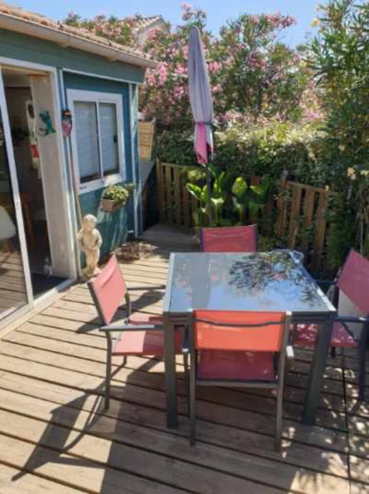Loue Charmante Petite Maison - Mèze