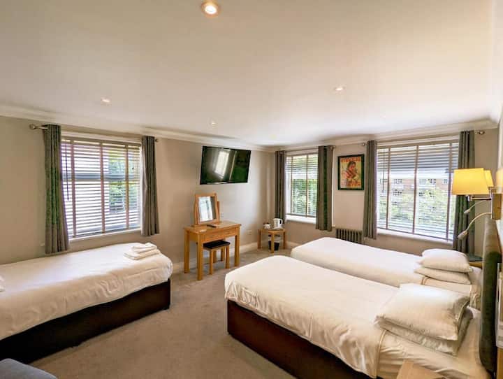 Superior Triple Room Near Beach And Town Centre - Bournemouth