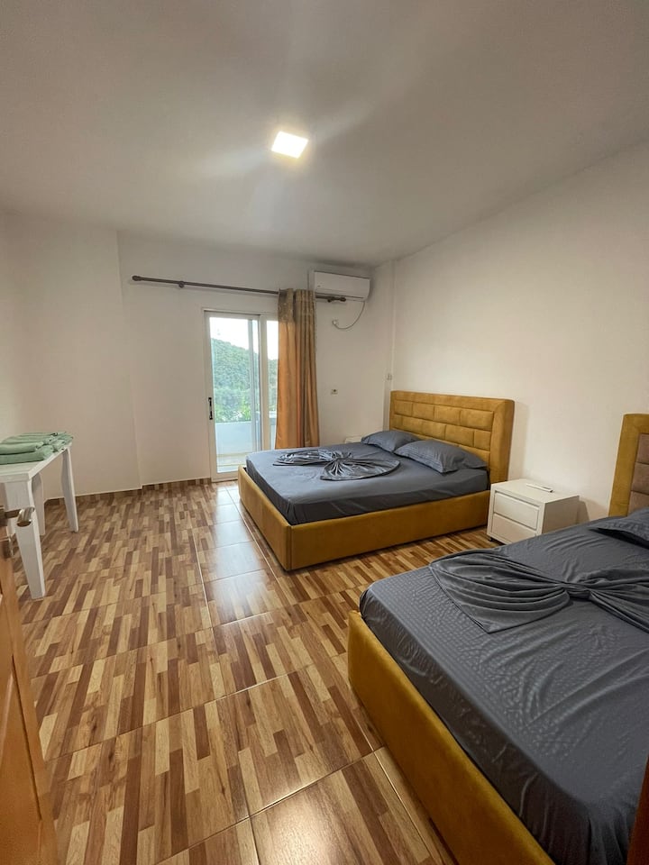 Nikolla's Apartment - Himarë