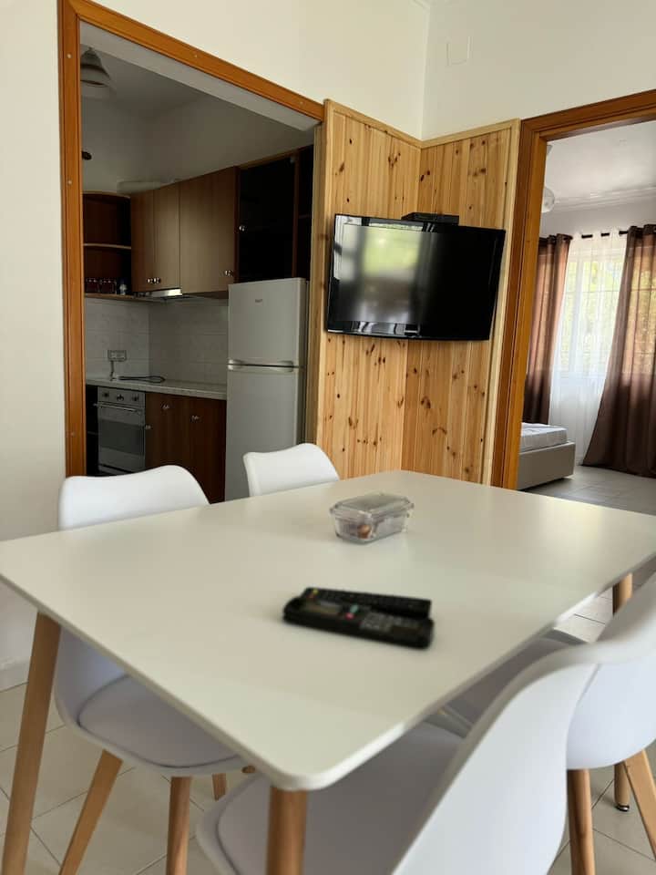 2 Minute From The Beach House! - Vlorë