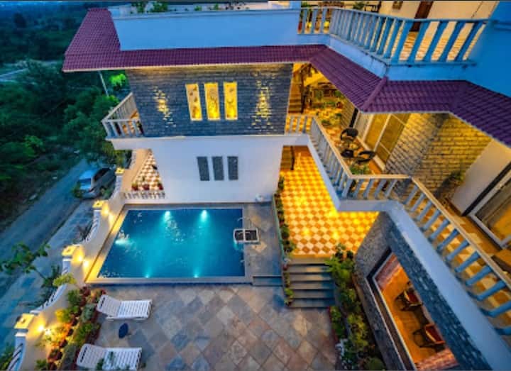 Amar Villa 5bhk With Pool And Mountain View - Udaipur