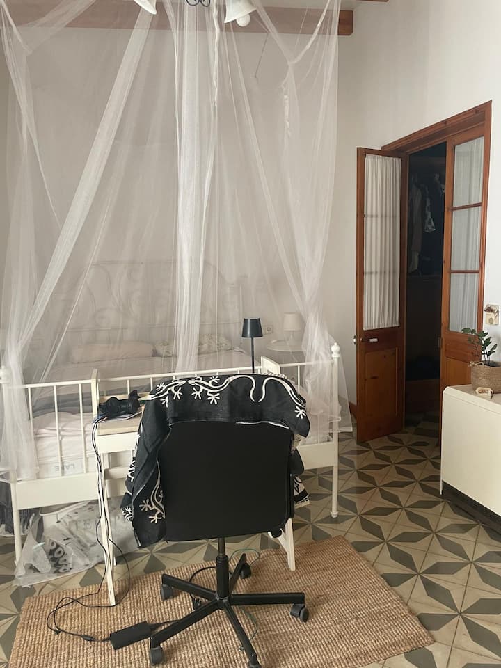 Habitación Amplia Con Vestidor - Minorca