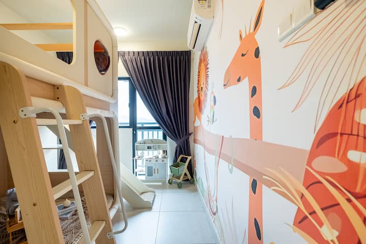 Fun Slides Majestic Maxim Cheras Staycation Mrt - Seri Kembangan