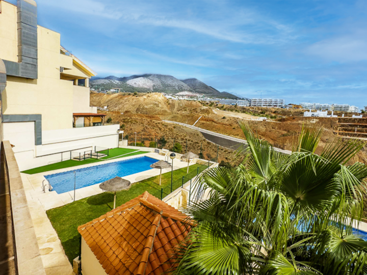 102 - ¡ÁTico Con Vistas Y Piscina En Fuengirola! - フエンヒロラ