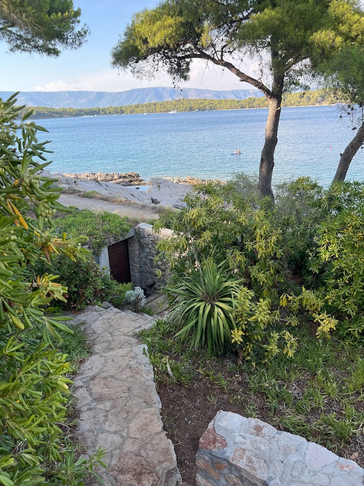 Apartment Beachfront Cozy New Seaview - Jelsa