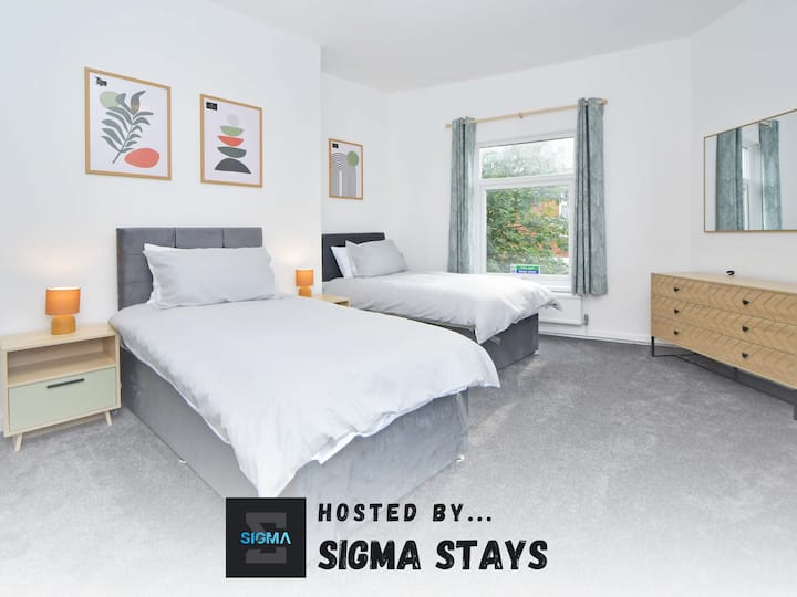 Richard Moon House - By Sigma Stays - Nantwich