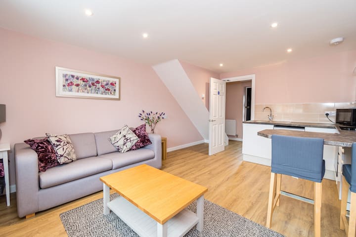 Four In A Row Holiday Apartments
Apartment 2 - New Milton