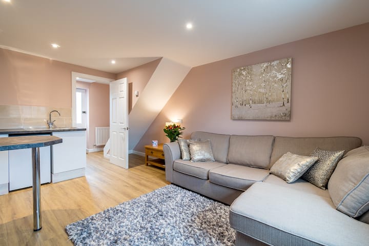 Four In A Row Holiday Apartments
Apartment 3 - Beaulieu