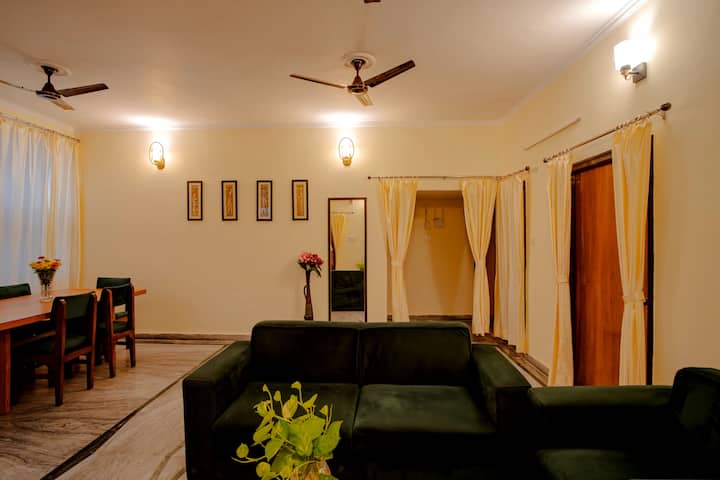 Elegant & Spacious 3bhk Home Haven Army Cantonment - Varanasi