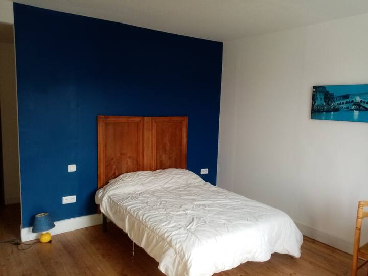 Chambre Lumineuse Avec Sdb Et Wc - Arras