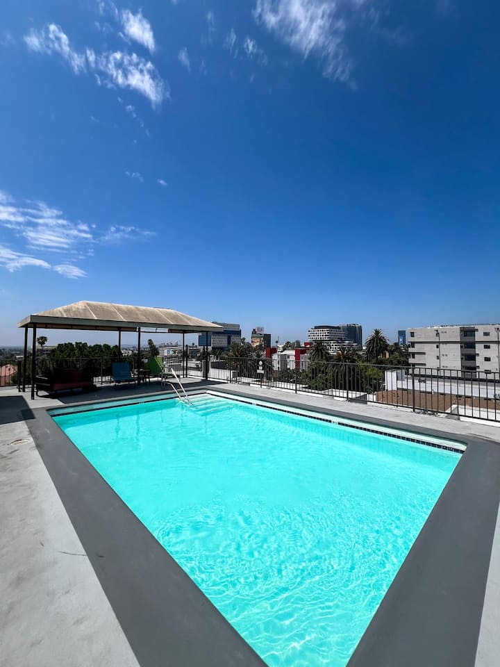 2-br View Of Hollywood Sign, W/d & Parking - Los Ángeles, CA