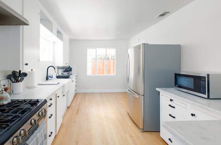 Lovely House By Mesa Lane - Santa Bárbara, CA