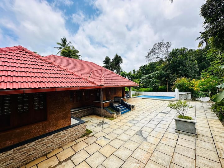 K Heritage Pool Villa - Wayanad