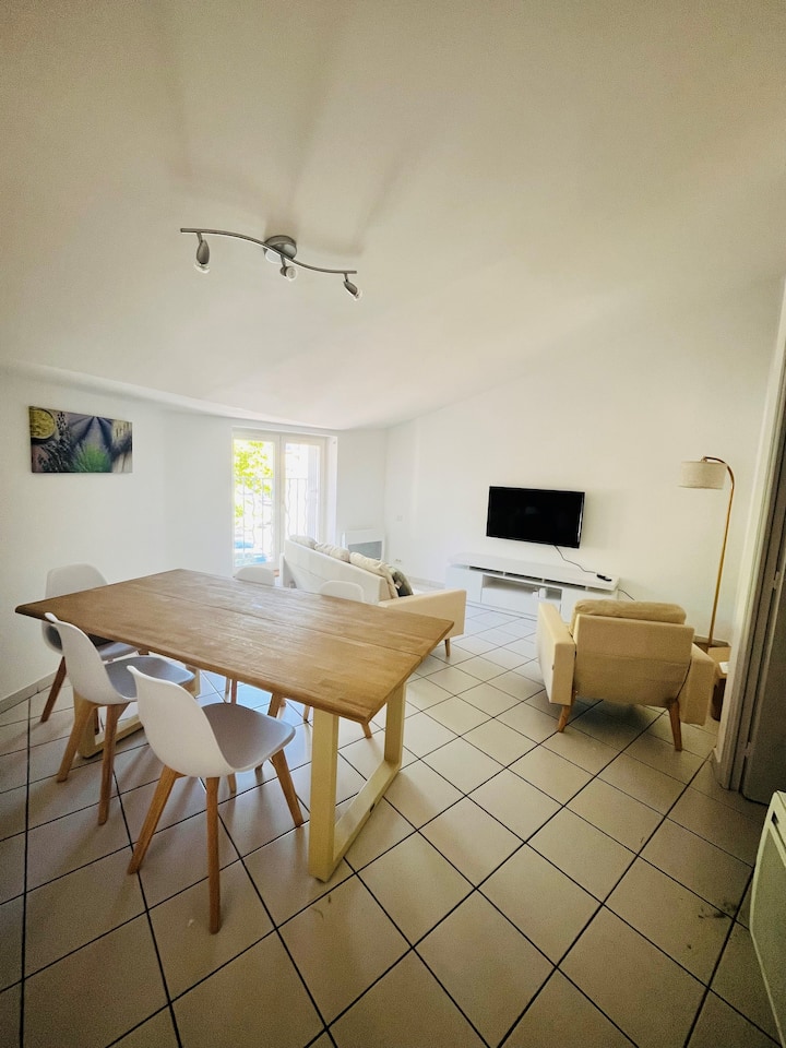 Appartement Centre Historique Valréas 4 Personnes - Visan