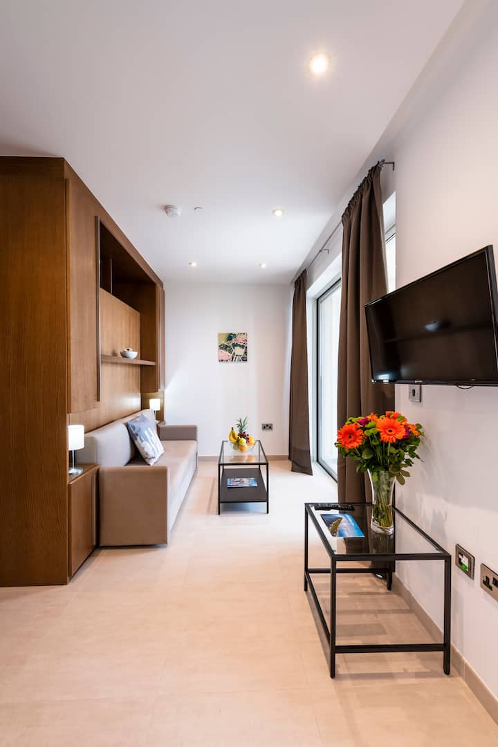 Westone - Deluxe Studio With Sea Views - Gibraltar