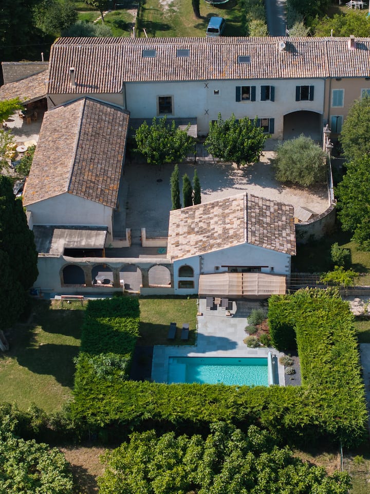 Mas Provençal Entièrement Rénové - Monteux