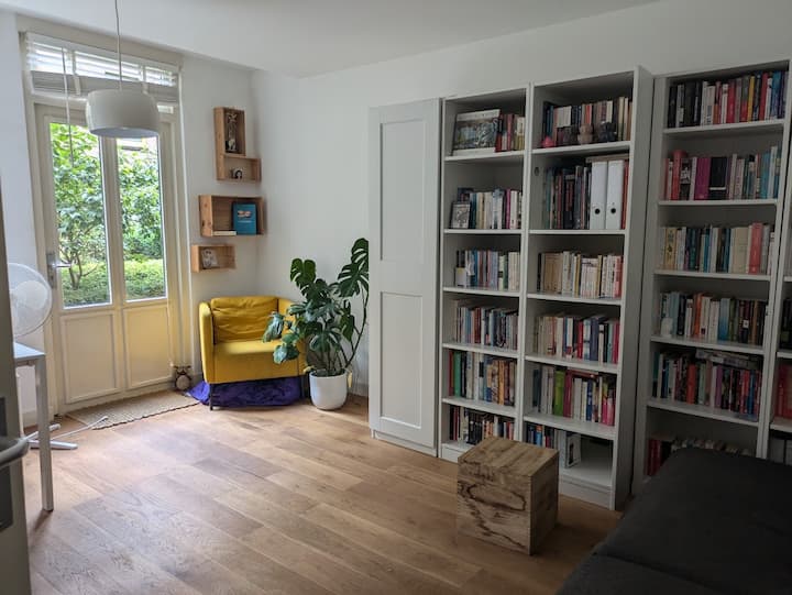 One-bedroom Flat With Garden - Amsterdam