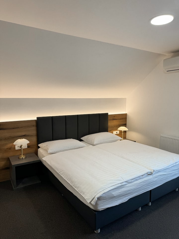 Superior Double Room & Breakfast - Kranj