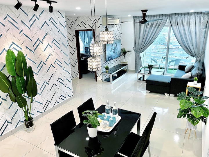 Jb Ksl Mall 7-9pax Smarttv65inch Netflix *K16 - Johor Bahru