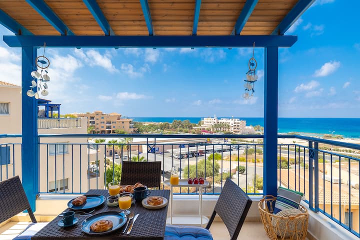 Kings Palace: Sea View Comfort Suite - Paphos