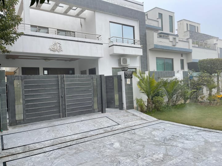 Fully Furnished Solar Powered Villa @ Dha Lahore - Lahore