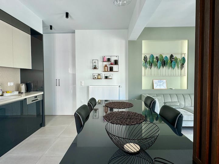 Stylish&bright Apt Near Rotonda - Thessaloniki