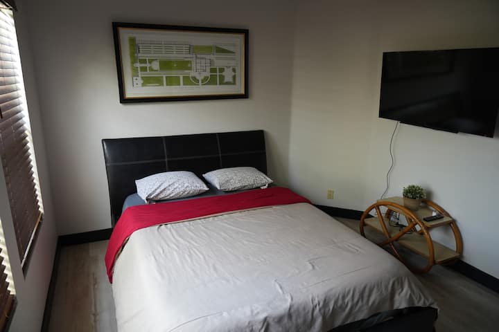 30 Days Or More, Pool, Amenities, Parking! - Boulder City, NV