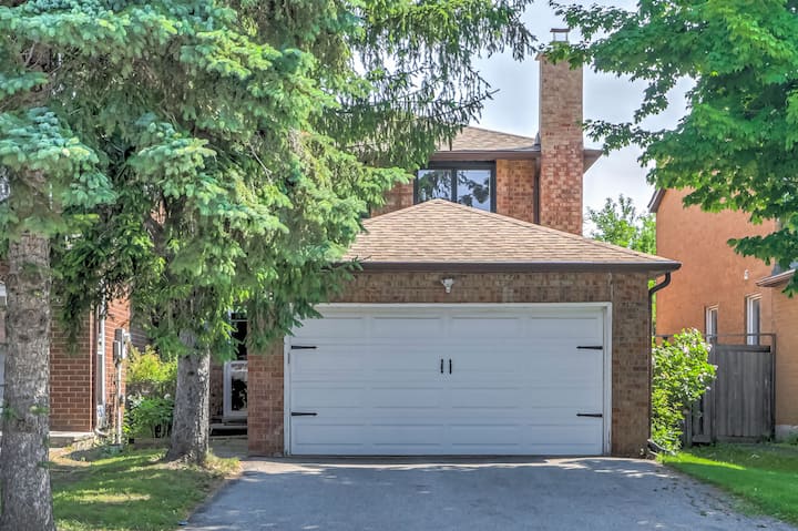 Hearty Home Stays - Markham