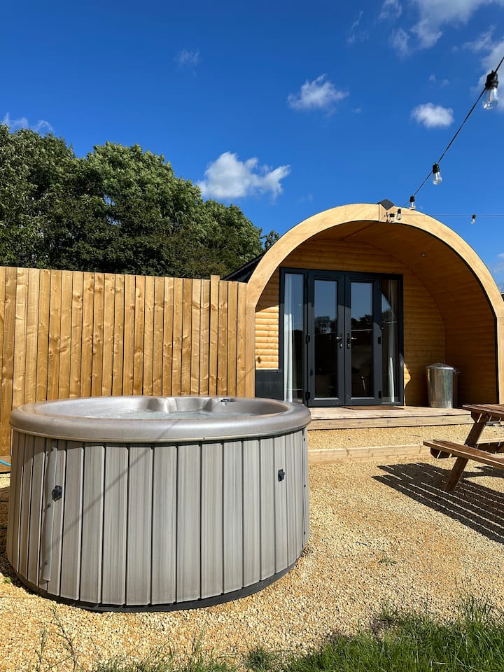 Mary’s Luxury Pod With Hot Tub, Nr Bristol Airport - サマセット